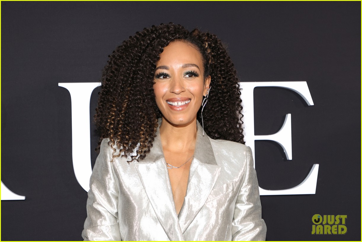 Kevin Hart Joins Co-Stars Tawny Newsome & Billy Zane at 'True Story ...