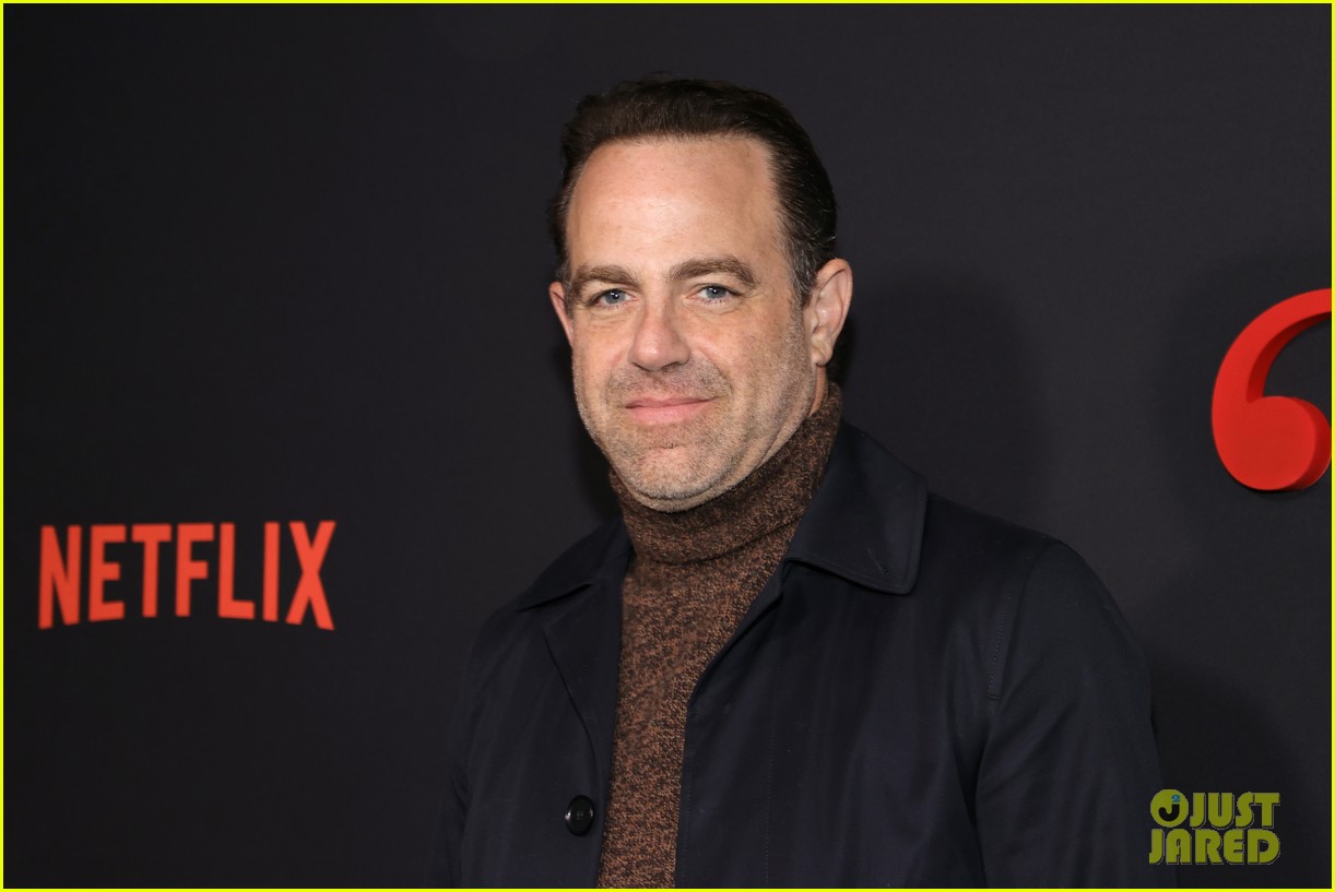 Kevin Hart Joins Co-Stars Tawny Newsome & Billy Zane at 'True Story ...