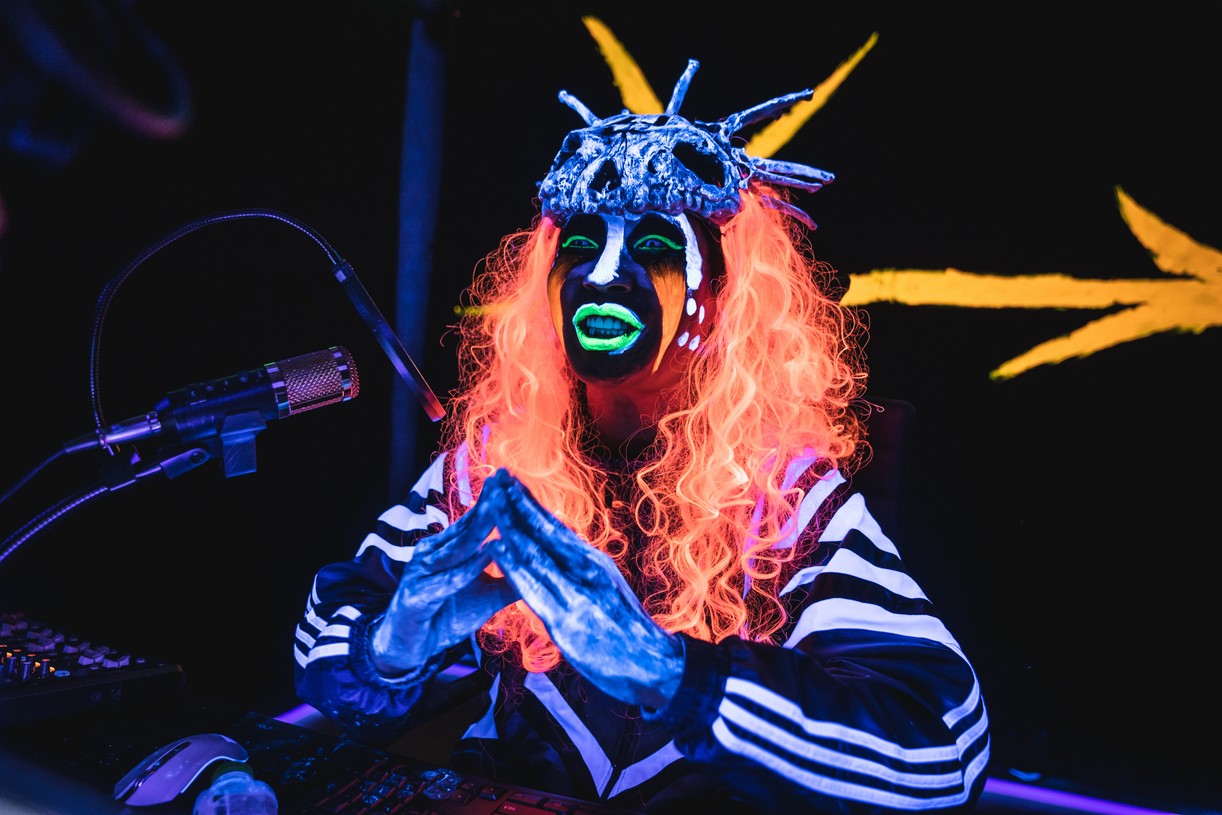 Netflix Unleashes New 'Hellbound' Trailer Ahead of November Premiere ...