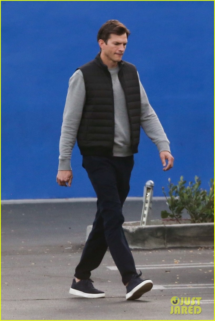 Ashton Kutcher Strolls Around L.A. During a Break From Filming 'Your ...