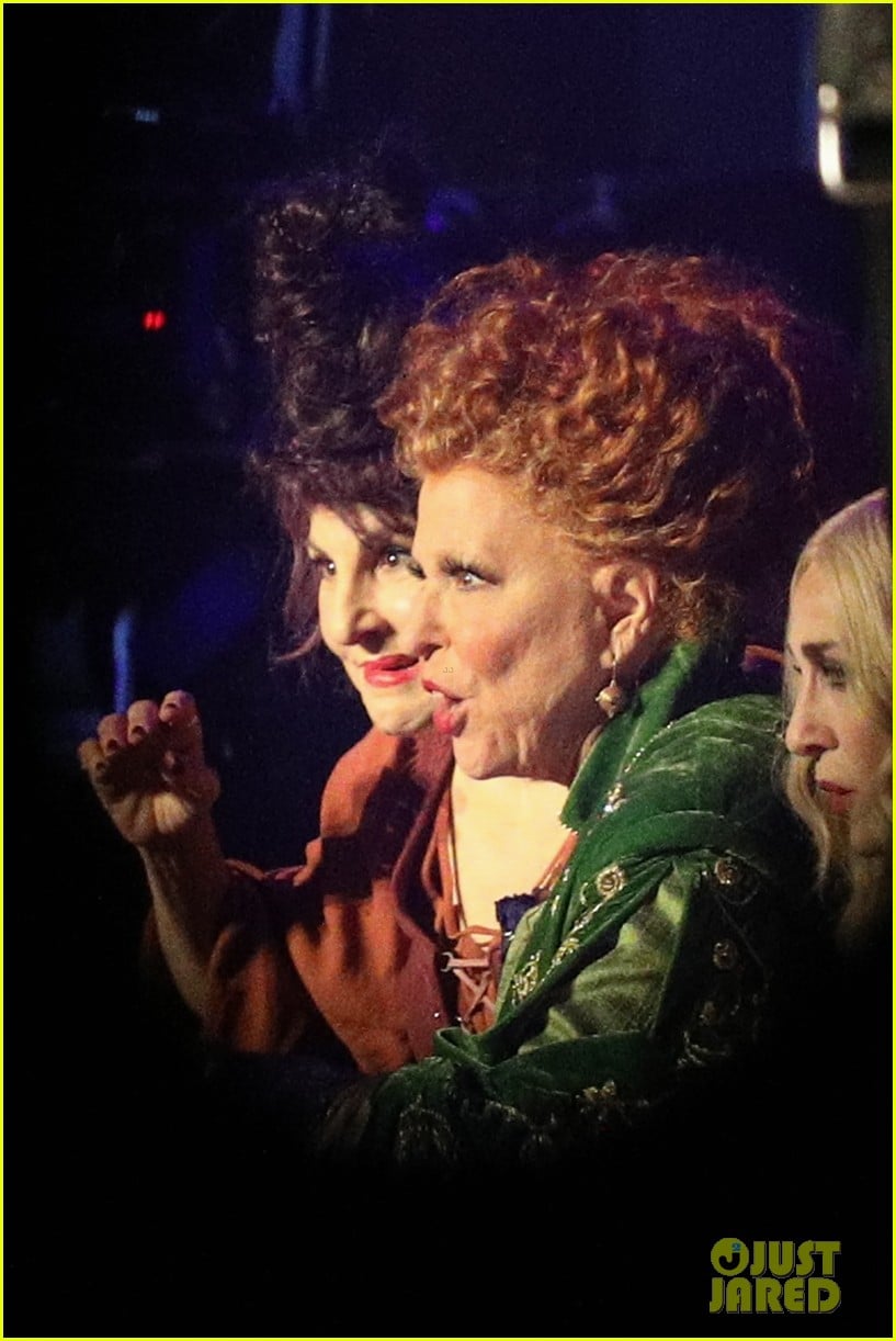 Bette Midler, Sarah Jessica Parker, & Kathy Najimy Film 'Hocus Pocus 2 ...