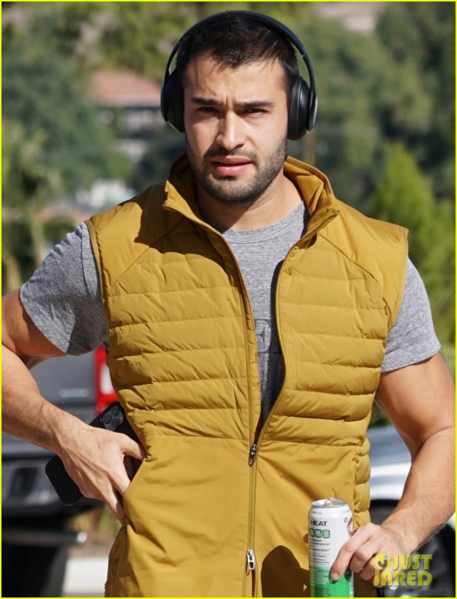 Sam Asghari Shows Off His Muscles While Arriving at the Gym: Photo ...