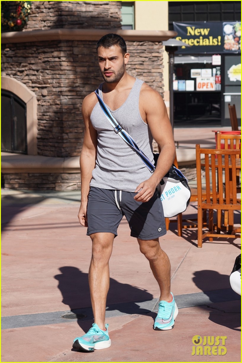 Sam Asghari Shows Off His Muscles While Arriving at the Gym: Photo ...