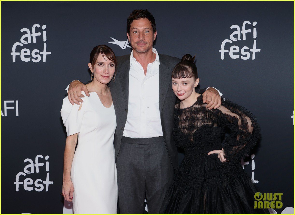 Simon Rex, Bree Elrod & Suzanna Son Step Out for the Premiere of 'Red ...
