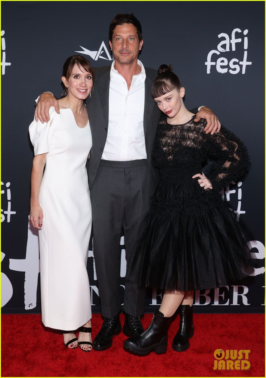 Simon Rex, Bree Elrod & Suzanna Son Step Out for the Premiere of 'Red ...