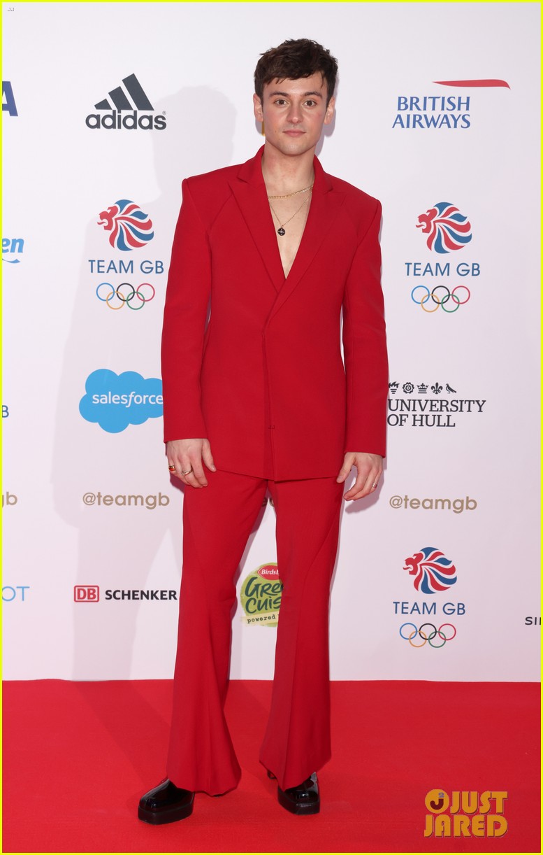Tom Daley Rocks a Red Suit & Platform Heels for 2021 Team GB Ball ...