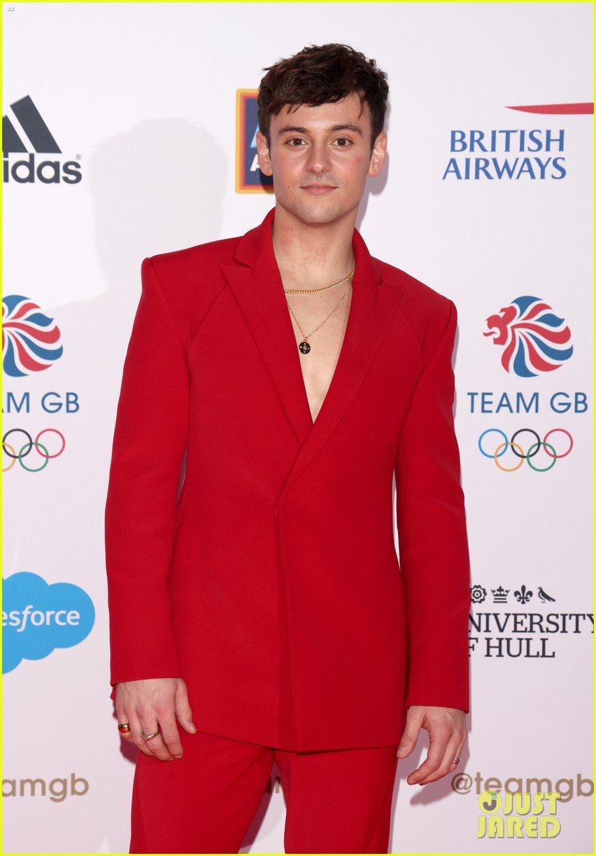 Tom Daley Rocks a Red Suit & Platform Heels for 2021 Team GB Ball ...