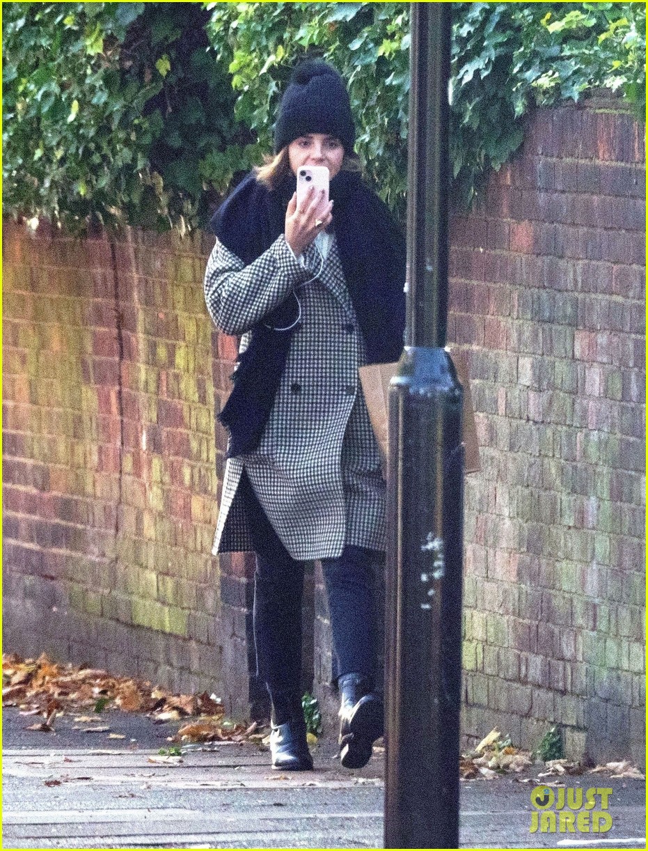 Emma Watson Returns To London After Attending COP26 Climate Conference ...