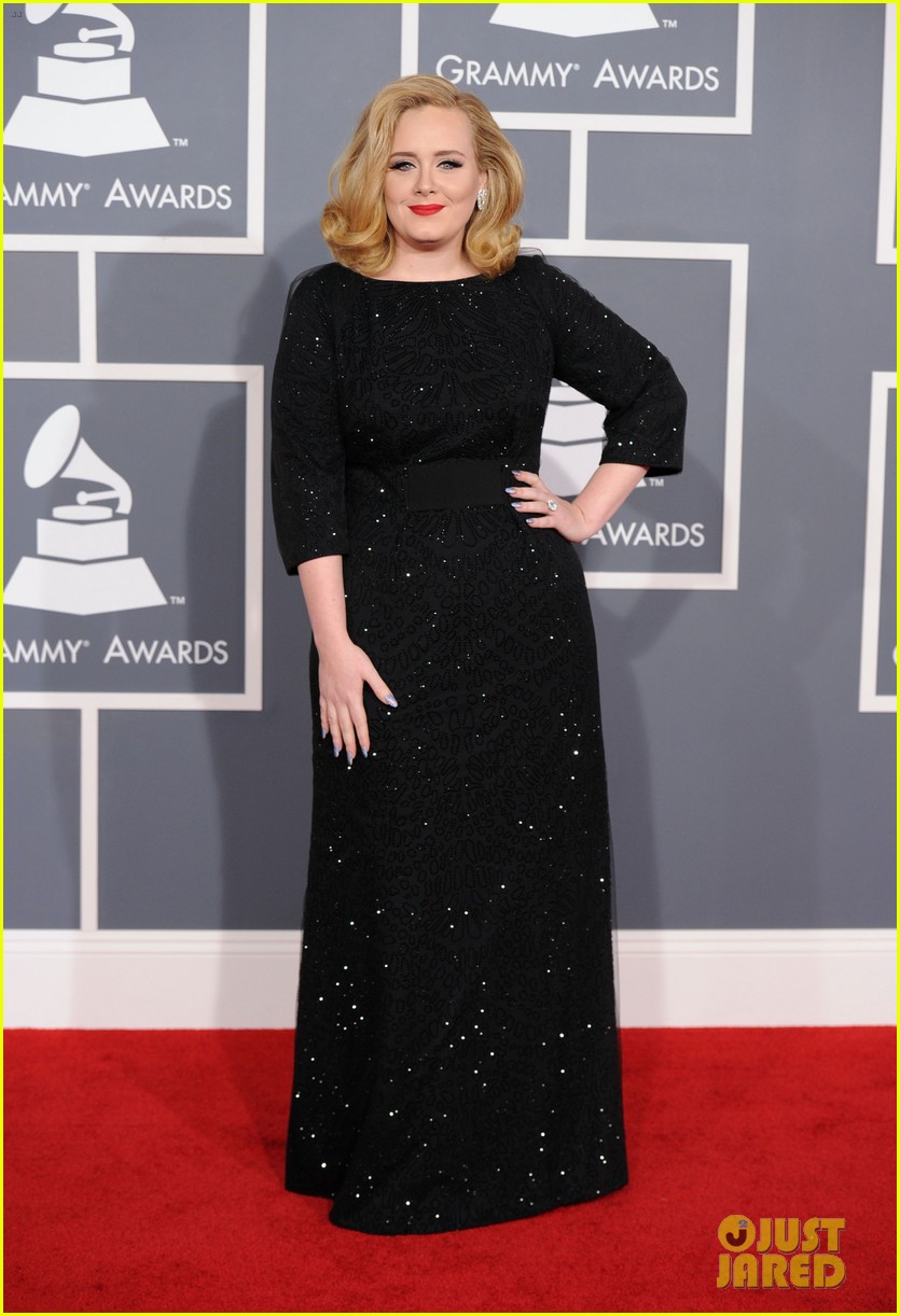 Adele's '30' Becomes First Album in Over a Year to Sell a Million Copies in the U.S.: Photo ...