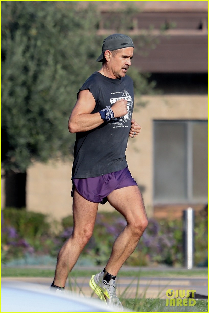 Colin Farrell Runs Laps Shirtless for His Sunday Workout!: Photo ...