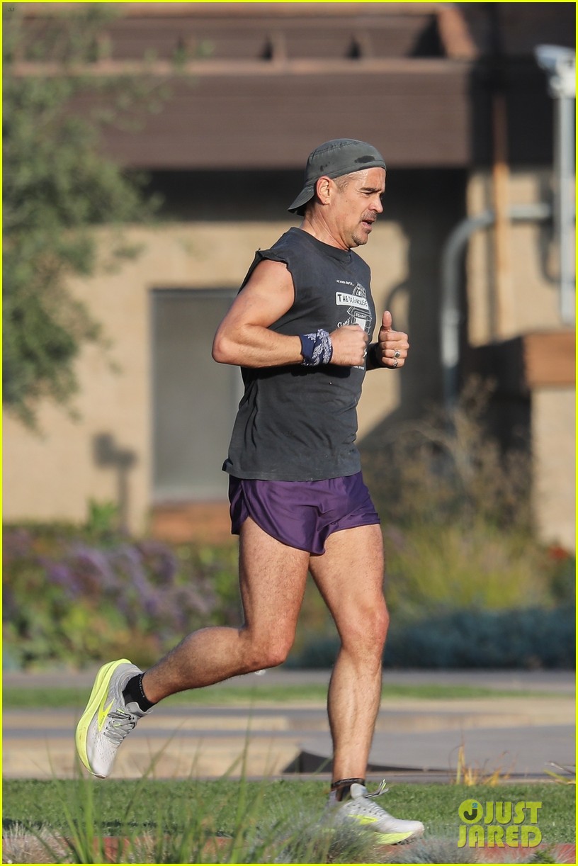 Photo: colin farrell shirtless jogging photos 57 | Photo 4673333 | Just ...