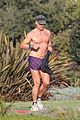 Colin Farrell Runs Laps Shirtless for His Sunday Workout!: Photo ...