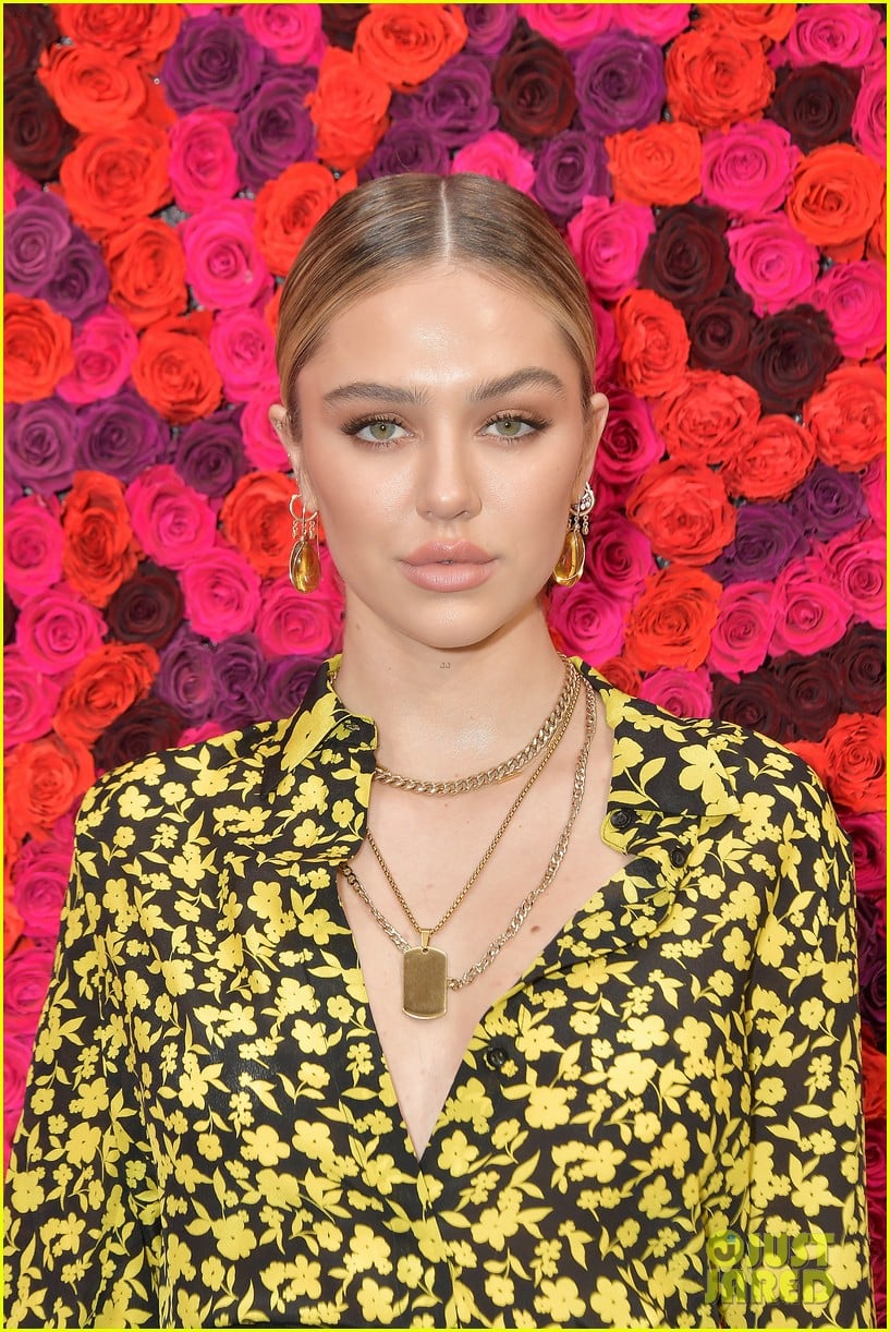 Delilah Hamlin Seemingly Shades Parents Lisa Rinna & Harry Hamlin Over ...