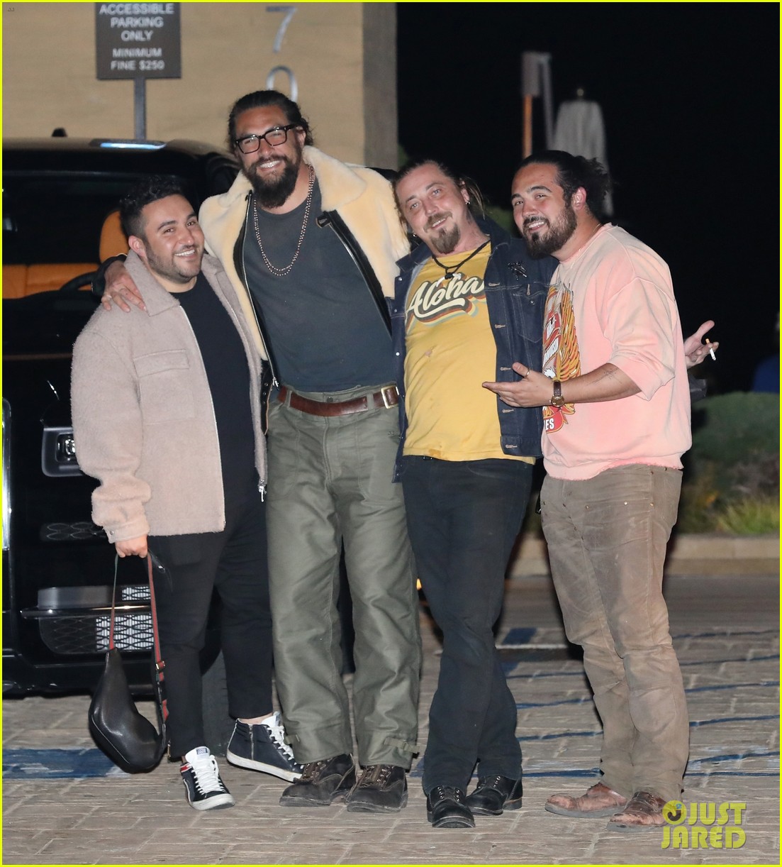 Jason Momoa Enjoys a Night Out with Friends in Malibu: Photo 4681483 ...