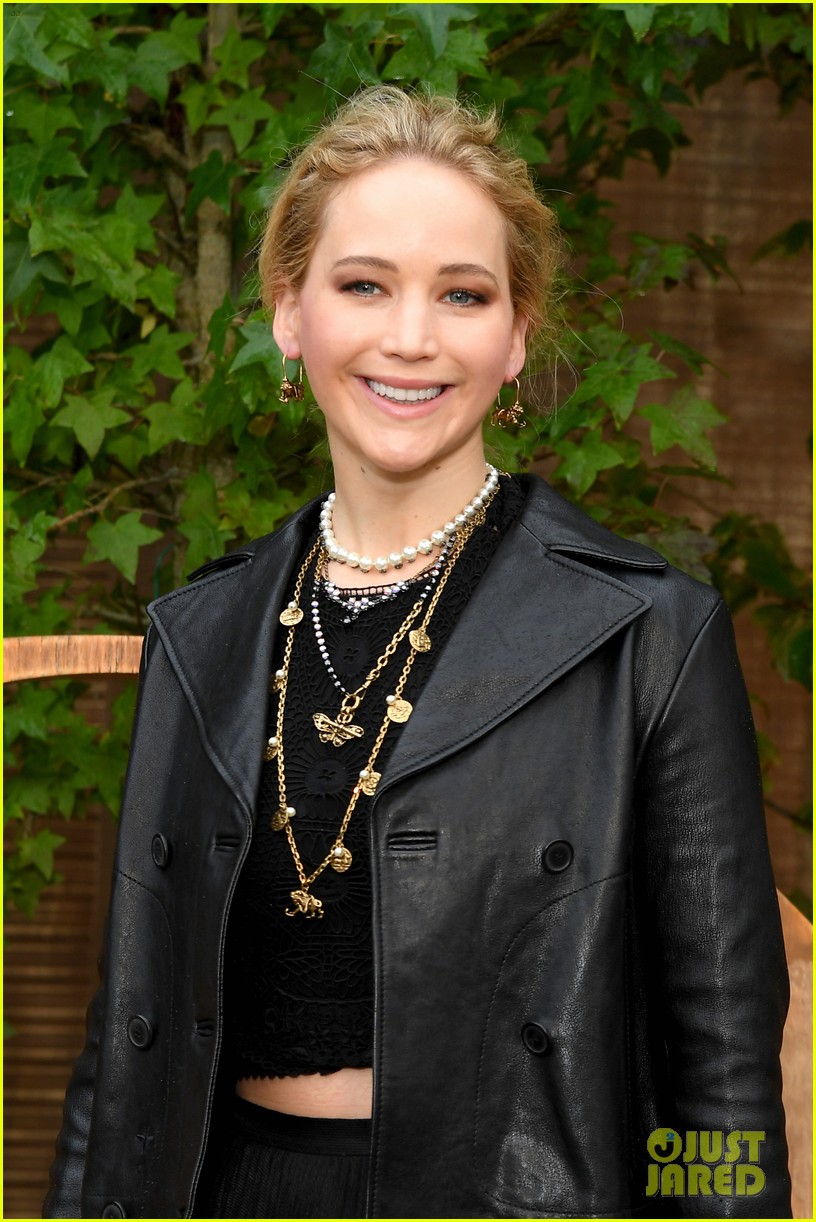 Jennifer Lawrence Reveals She Lost a Tooth While Filming 'Don't Look Up ...