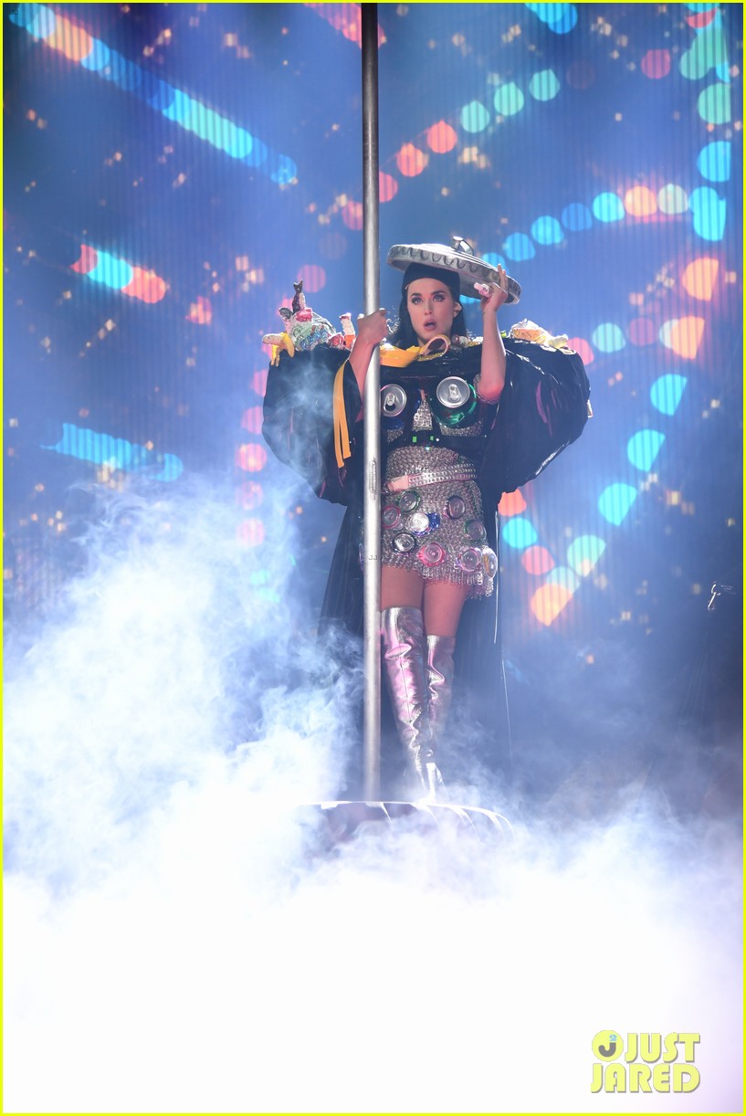Katy Perry Kicks Off Vegas Residency - See All 9 Costume Changes & Tons ...