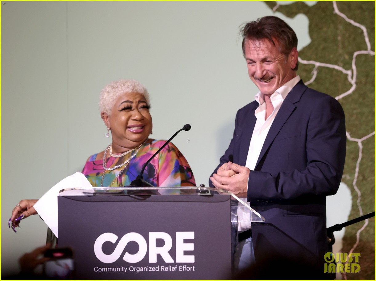 Leonardo DiCaprio Supports Sean Penn at His CORE Fundraiser: Photo ...