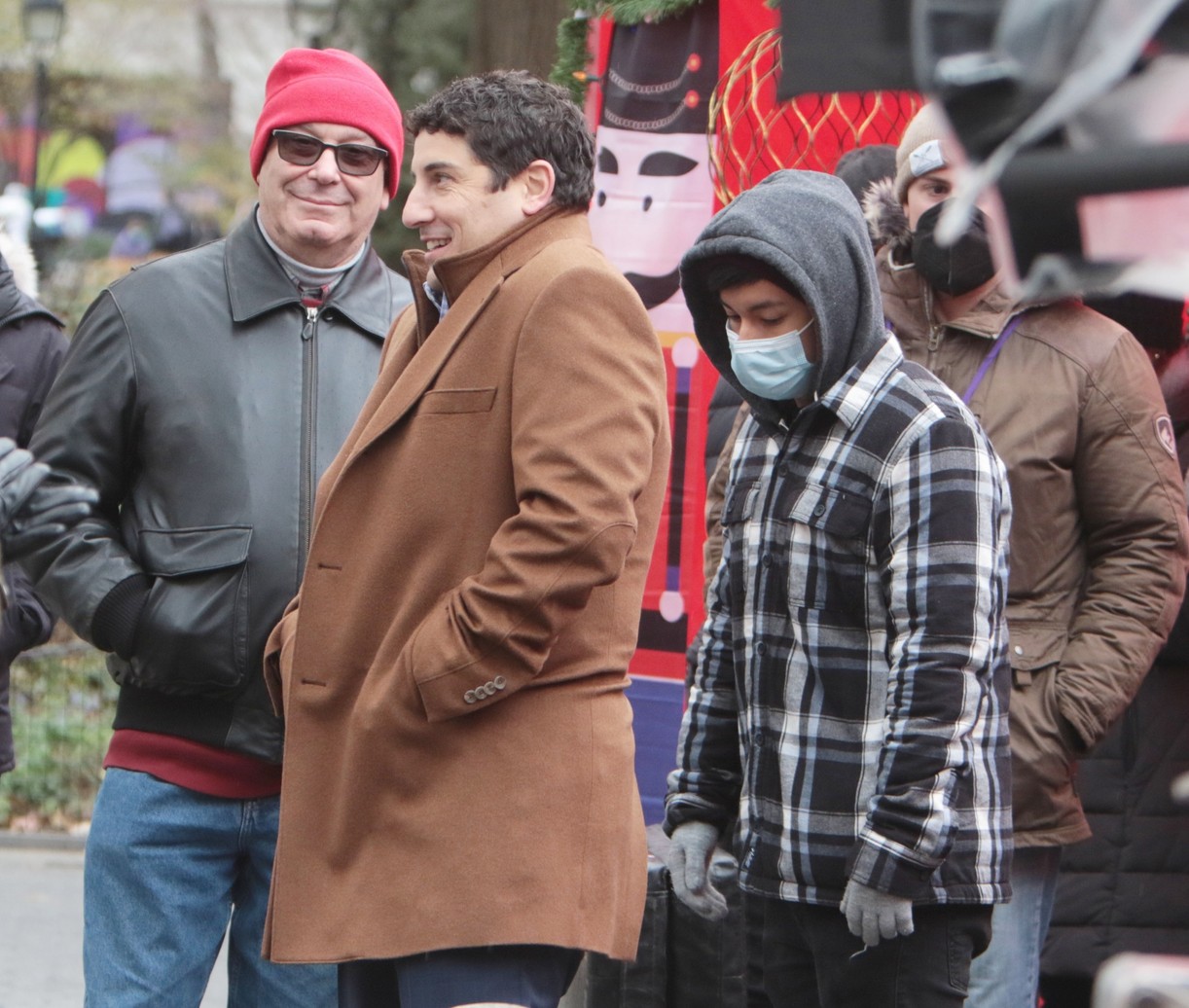 Mariska Hargitay Negotiates With Disruptor on 'Law & Order: SVU' Set in ...