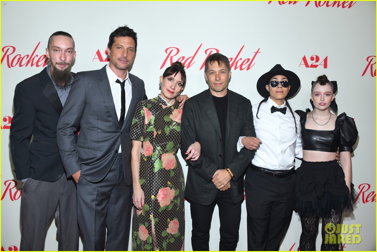 Simon Rex Joins Co-Stars Suzanna Son & Bree Elrod at Latest 'Red Rocket ...