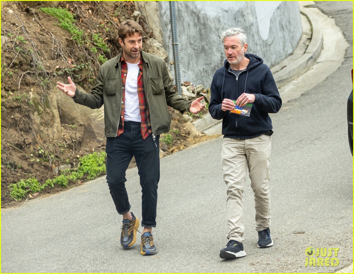 Scott Speedman Enjoys Rare Day Out After Welcoming Baby Girl: Photo ...