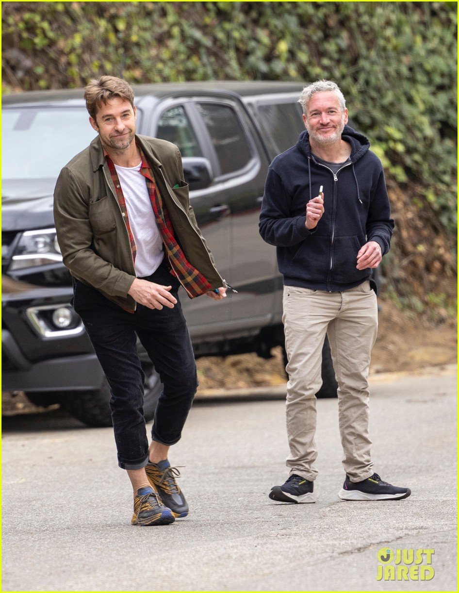 Scott Speedman Enjoys Rare Day Out After Welcoming Baby Girl: Photo ...