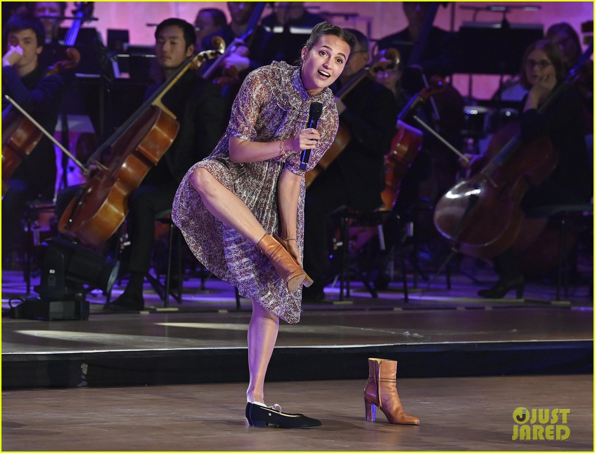 Photo: alicia vikander dance performance 46 | Photo 4672105 | Just ...