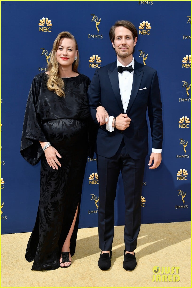 The Handmaid's Tale's Yvonne Strahovski Welcomes Second Child with ...
