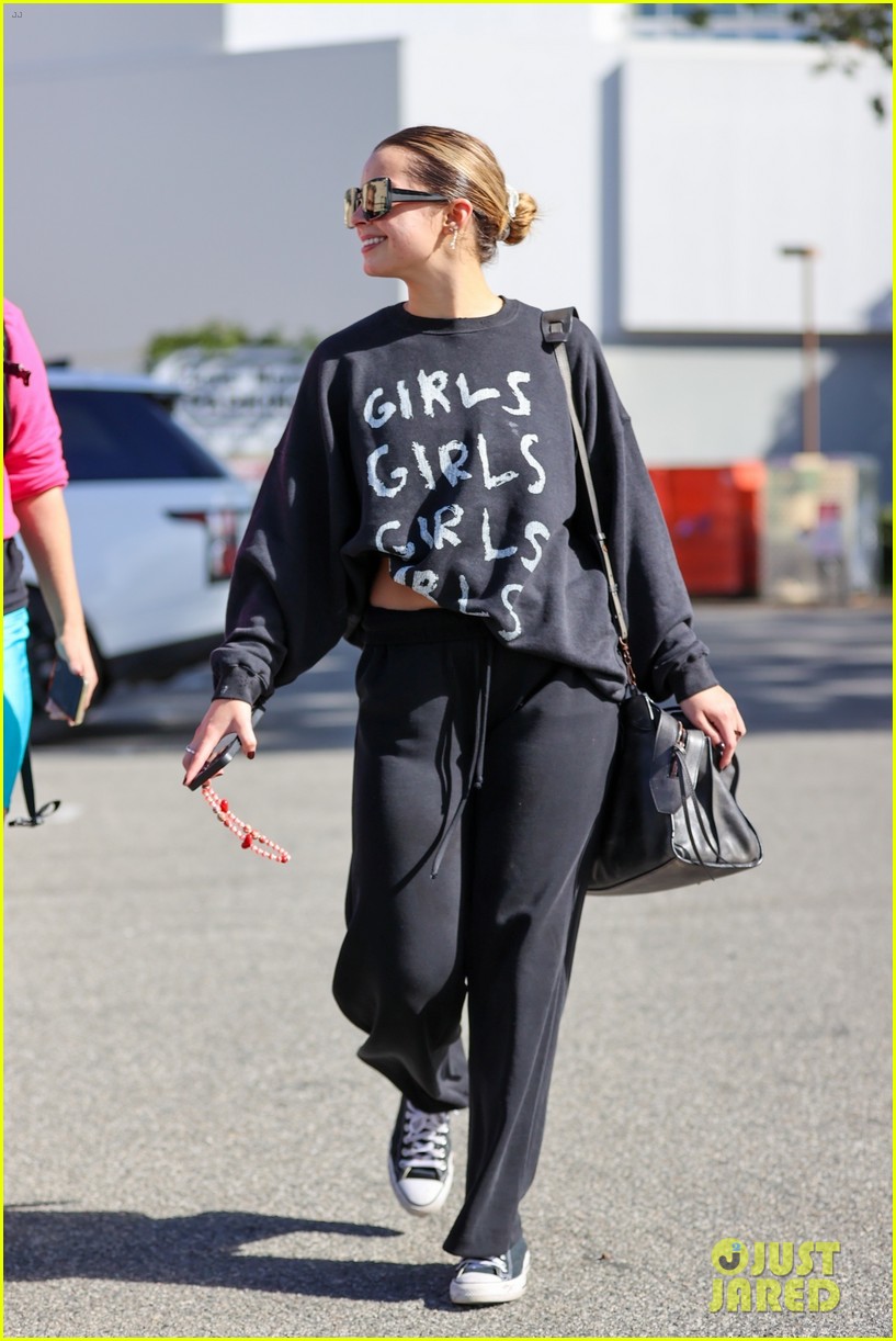 Addison Rae Gets In Workout After Night Out With Tate McRae: Photo ...