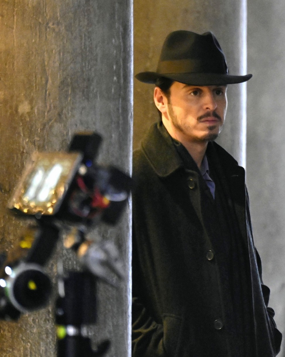 Andrew Scott Gets In Character For Filming on 'Ripley' in Venice: Photo ...