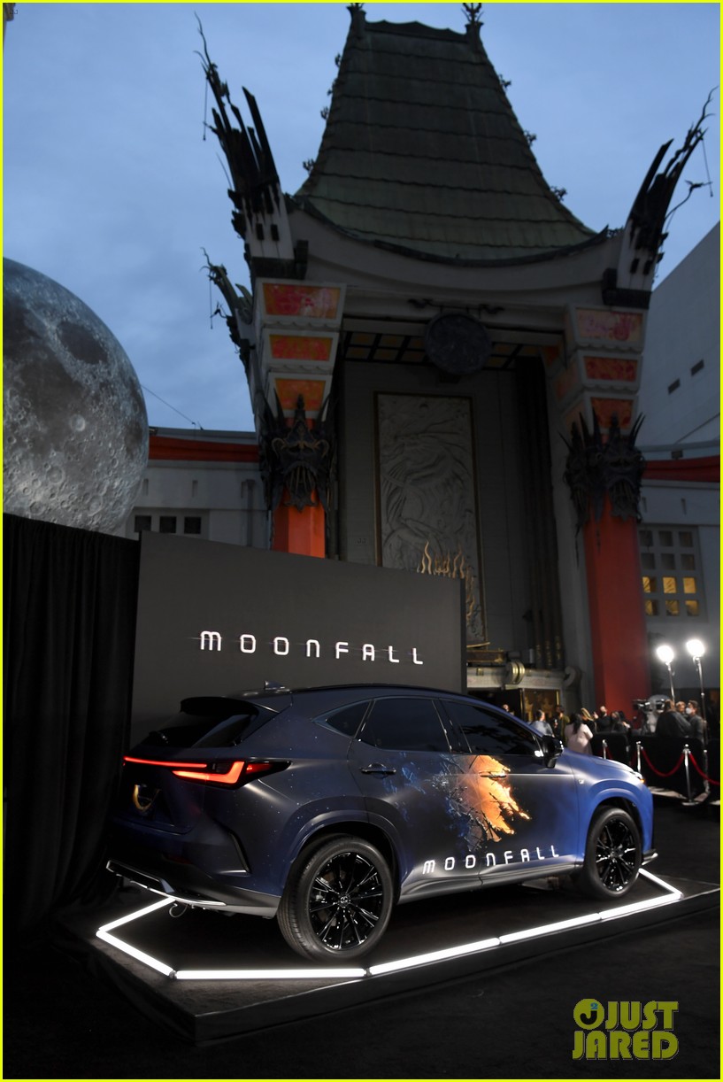 Halle Berry & Patrick Wilson Walk Red Carpet for 'Moonfall' L.A ...