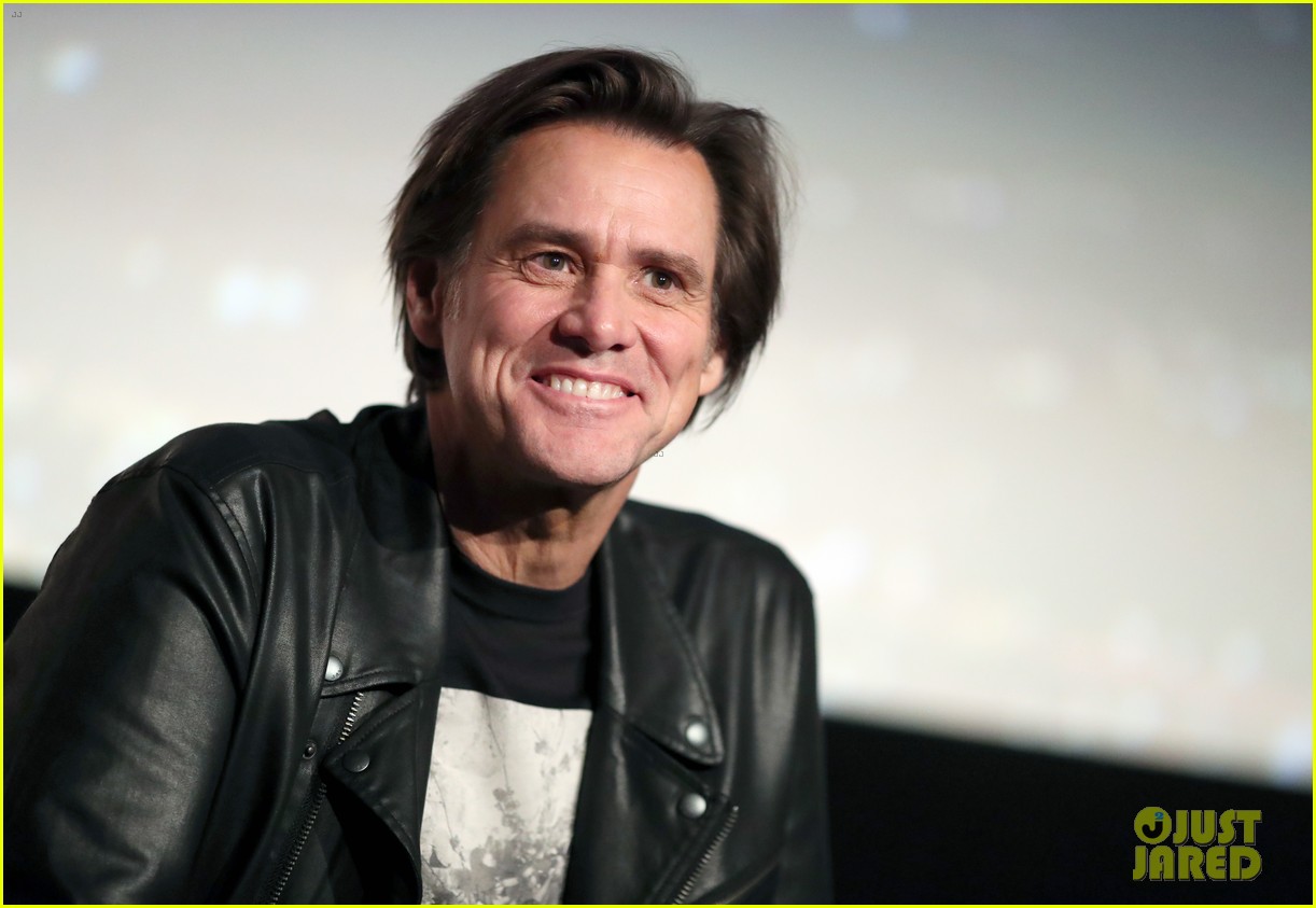 Jim Carrey Shares Funny Video for His 60th Birthday: 'I'm 60 & Sexy ...
