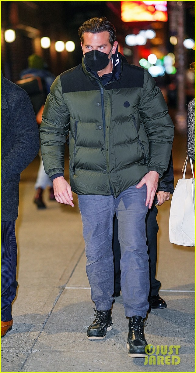 Bradley Cooper Brings His Daughter to 'Colbert' Taping: Photo 4689216 ...