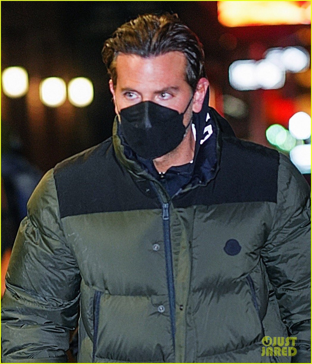 Bradley Cooper Brings His Daughter to 'Colbert' Taping: Photo 4689219 ...