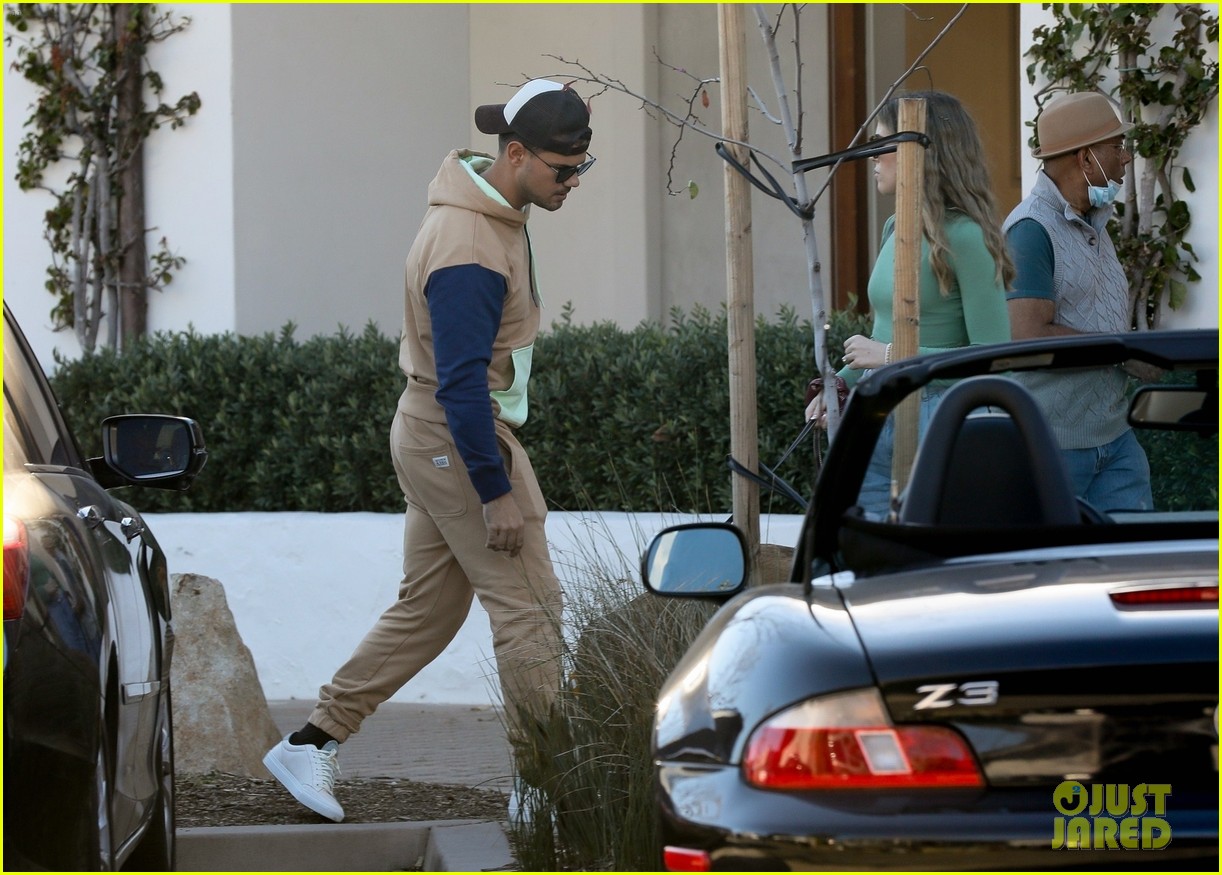 Taylor Lautner & Fiancee Tay Dome Enjoy an Afternoon Out in Malibu ...