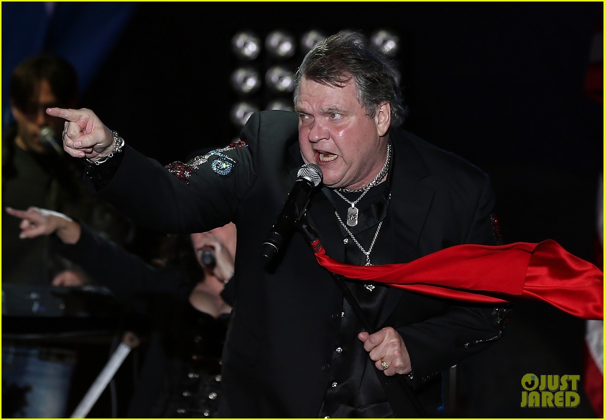 Meat Loaf Dead - 'Bat Out of Hell' Singer Dies at 74, Family Confirms ...