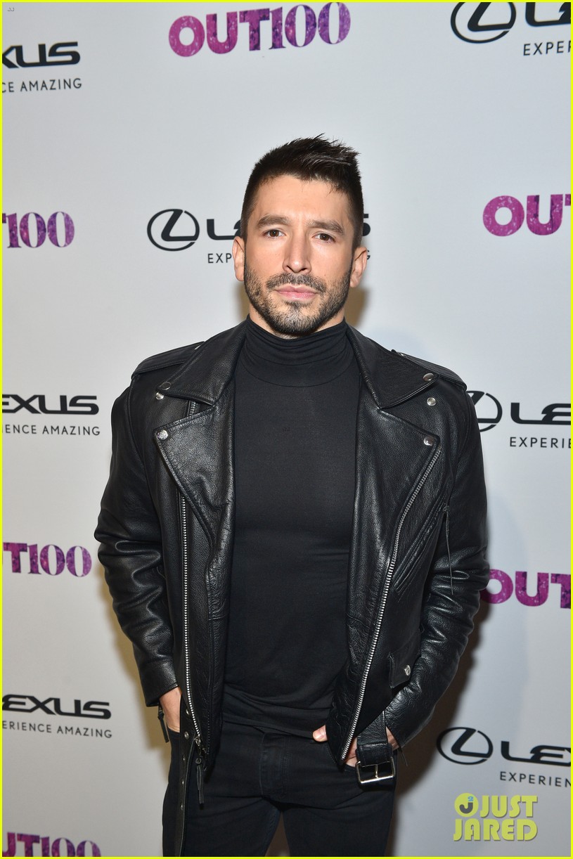 TikTok Stars Chris Olsen & Ian Paget Announce Split - Read Their ...