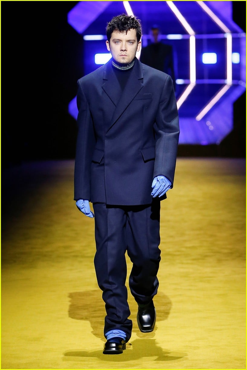 Kyle MacLachlan & Jeff Goldblum Walk the Prada 2022 Runway!: Photo ...