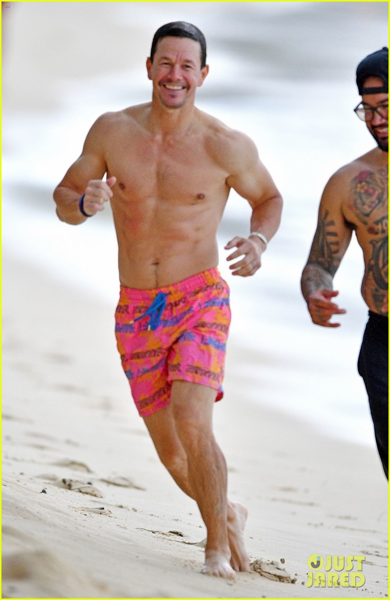 Photo: mark wahlberg ripped at age 50 53 | Photo 4687126 | Just Jared ...