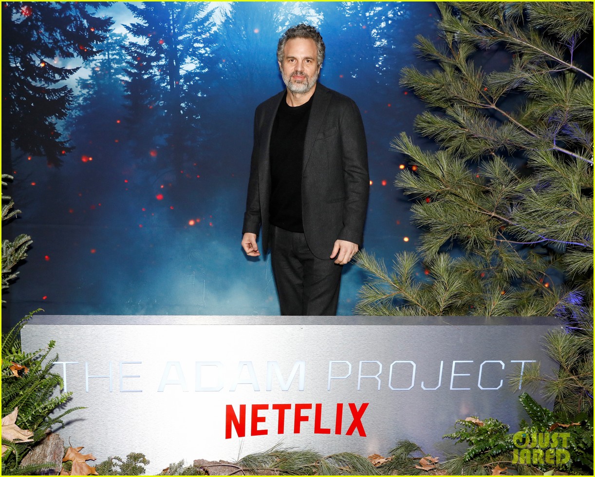 Ryan Reynolds Joins Co-Stars Walker Scobell & Mark Ruffalo at 'The Adam ...