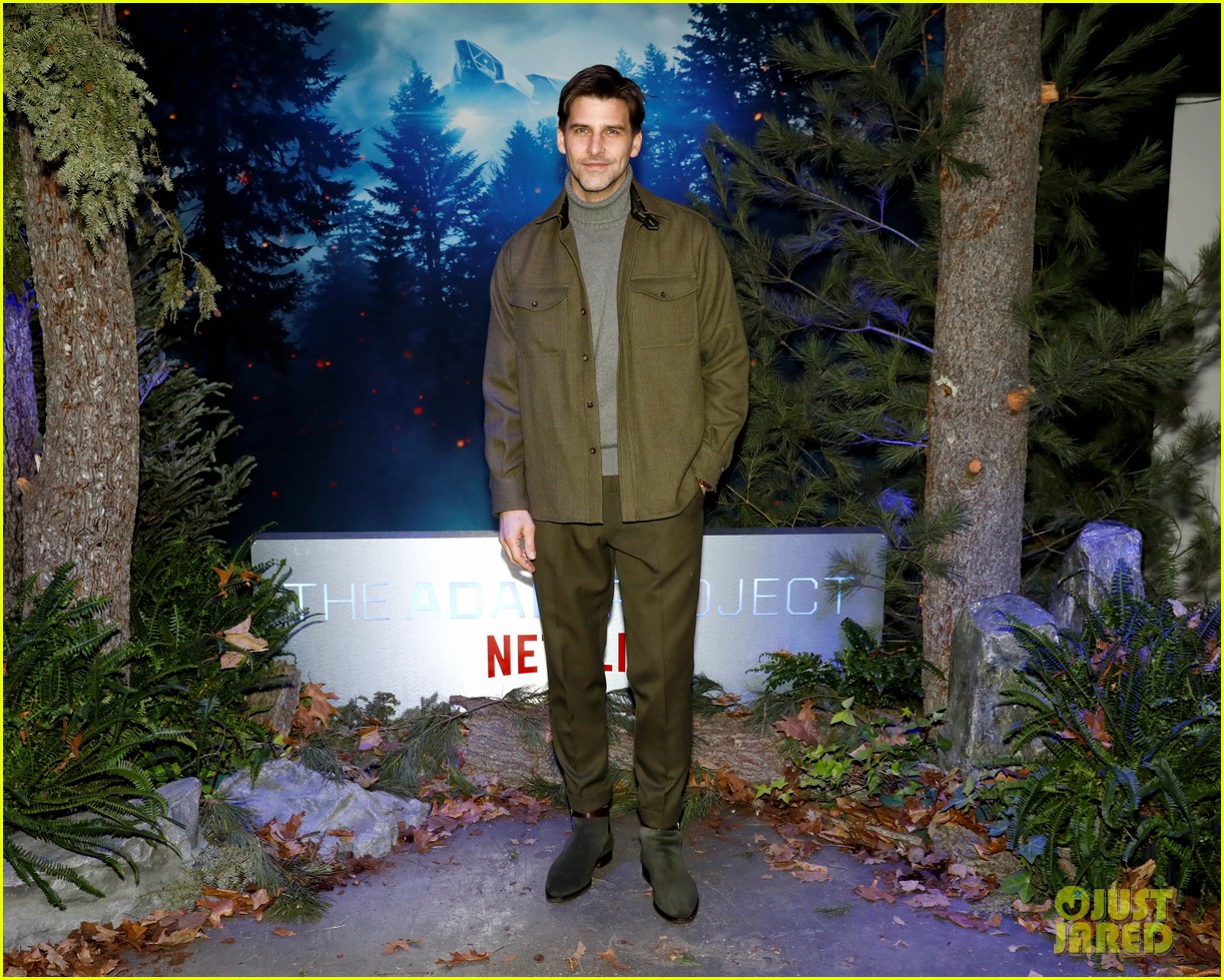 Ryan Reynolds Joins Co-Stars Walker Scobell & Mark Ruffalo at 'The Adam ...