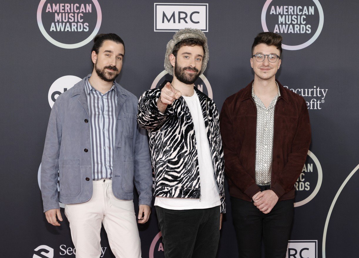 AJR Pop Band Cancel Russia Tour Dates Over Ukraine Attack: Photo ...