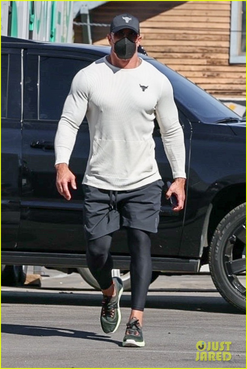 Dwayne Johnson Wears Tight Tee at Dance Studio Ahead of Super Bowl ...
