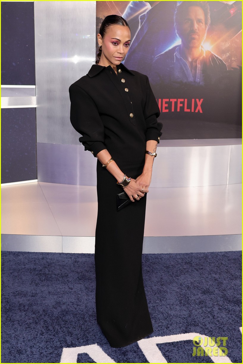 Jennifer Garner & Zoe Saldana Glam Up for 'The Adam Project' NYC ...