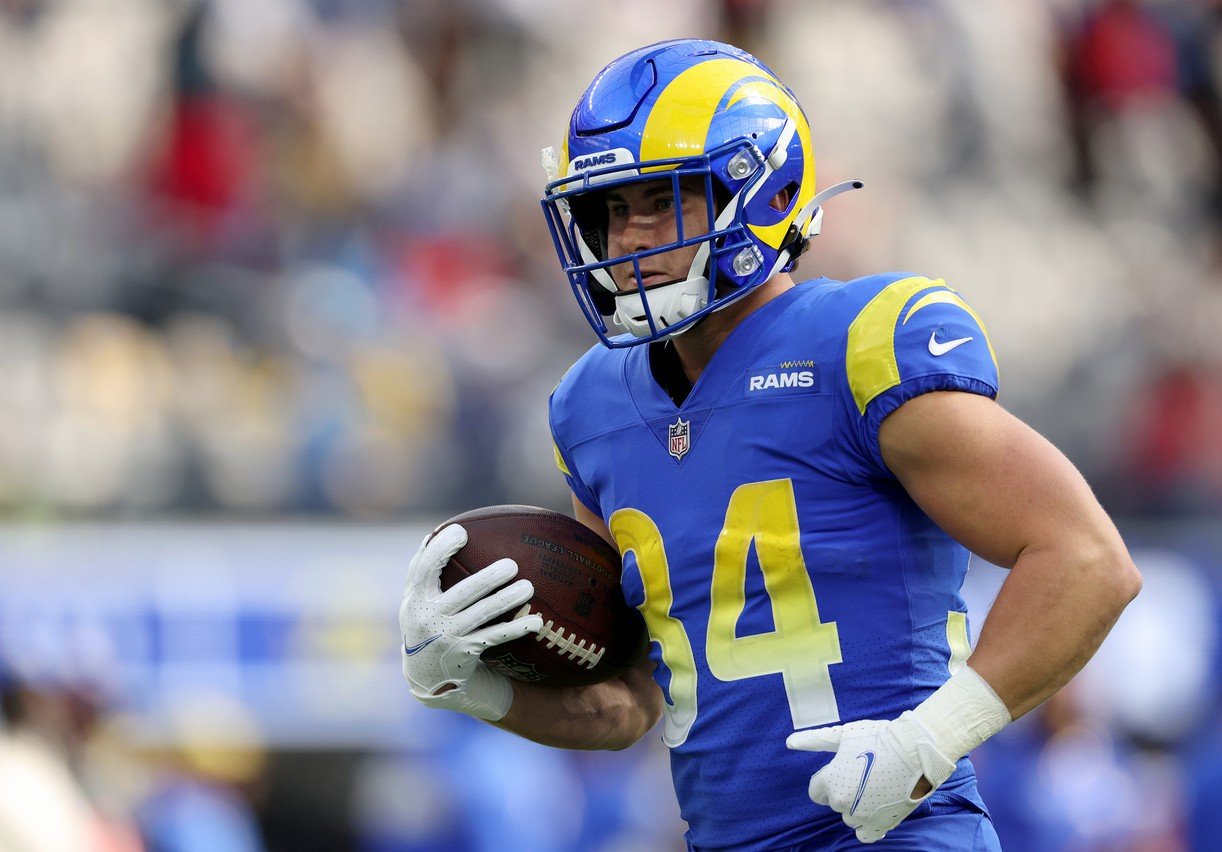 Hannah Ann Sluss Confirms Her Romance With LA Rams' Running Back Jake ...