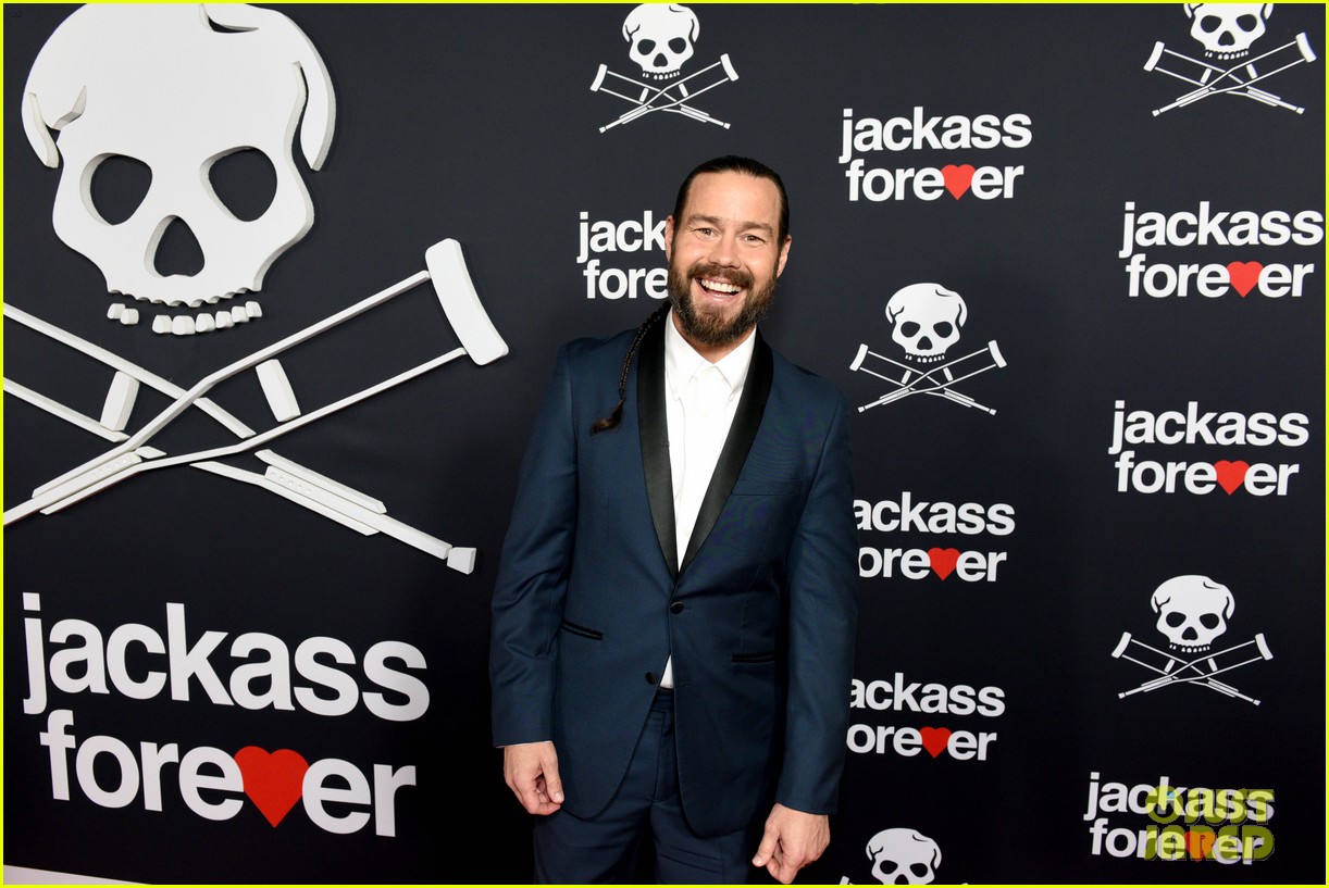 Johnny Knoxville & Machine Gun Kelly Suit Up for the 'Jackass Forever ...