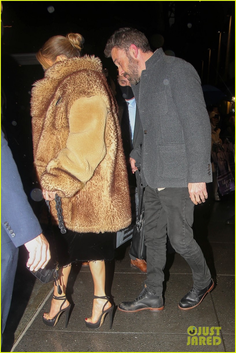 Jennifer Lopez Brings Boyfriend Ben Affleck to 'Fallon' Taping - See ...