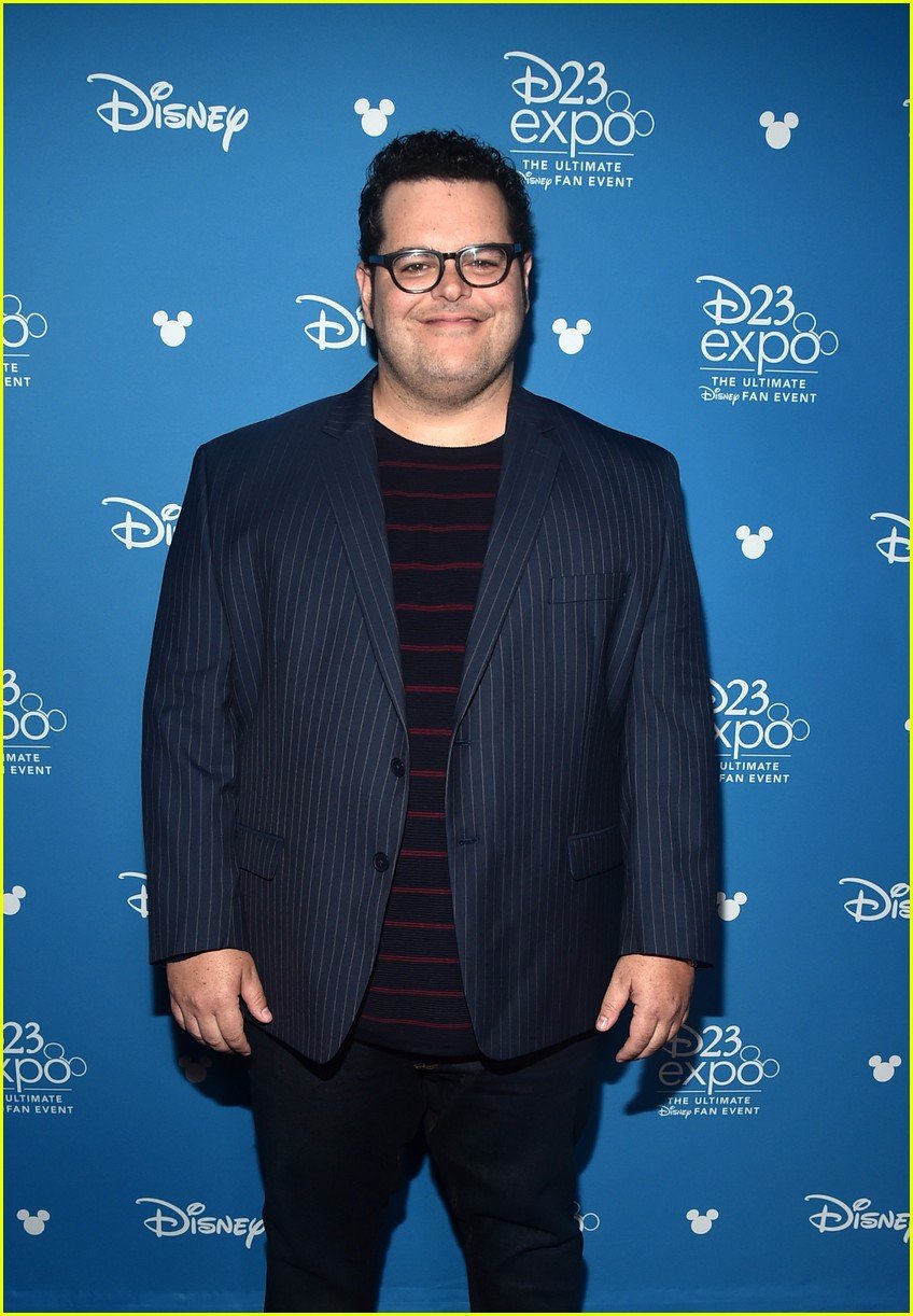 Josh Gad Accidentally Took Sleeping Meds Before Filming 'Curb Your ...