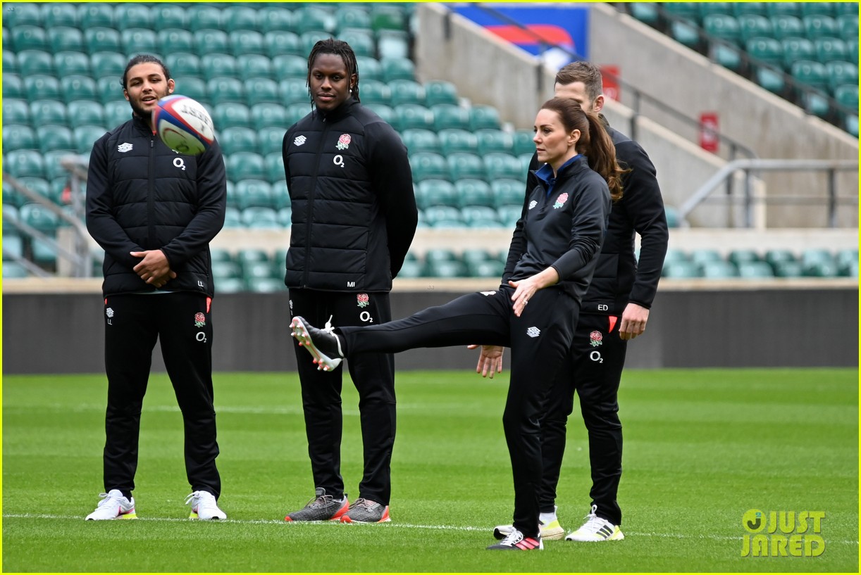 Photo: kate middleton rugby practice 23 | Photo 4697876 | Just Jared