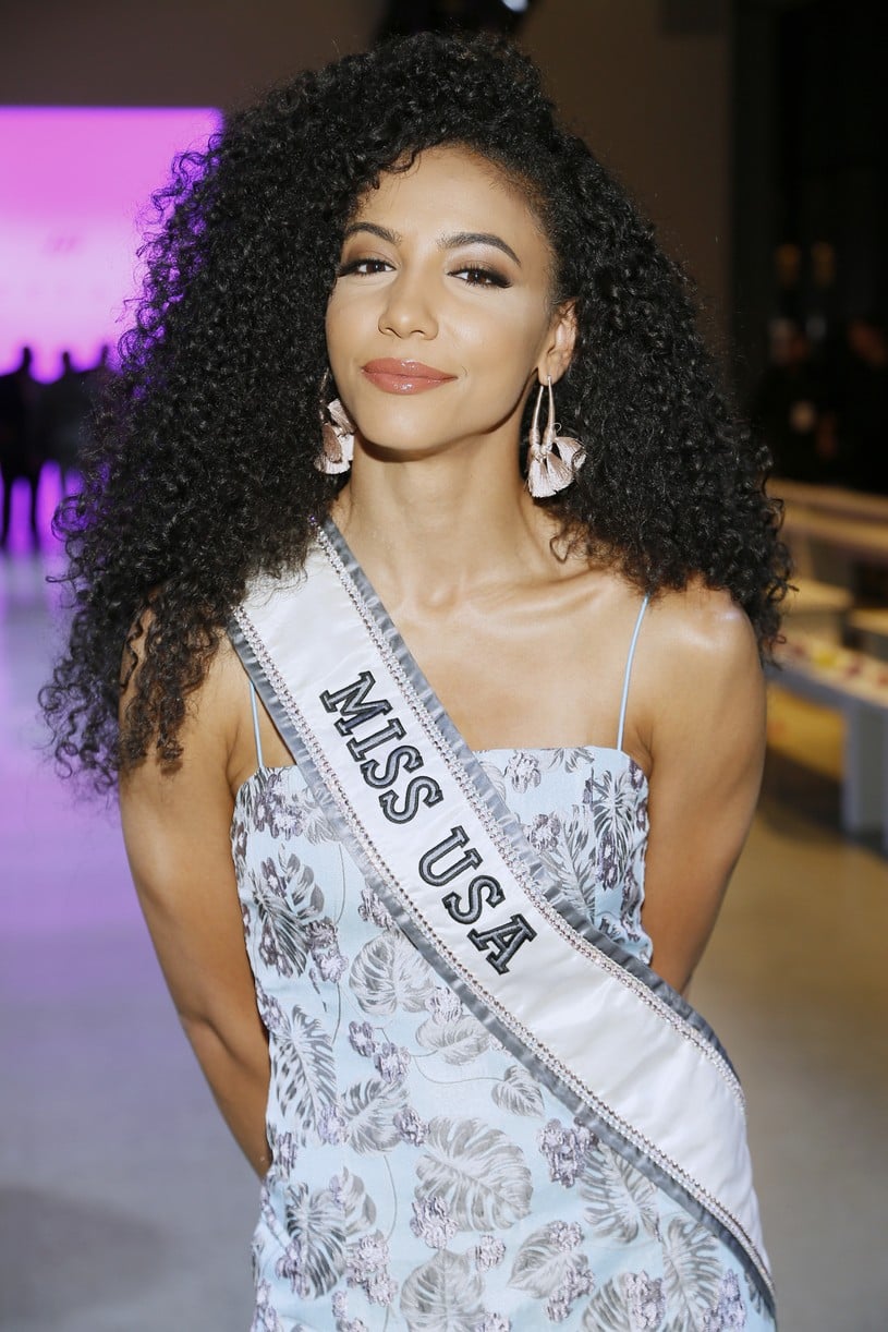 Cheslie Kryst's Mom Reveals Former Miss USA Was Privately Battling High ...