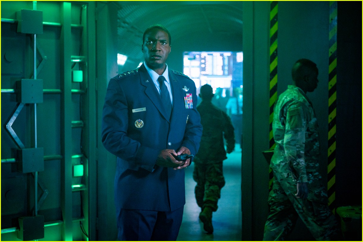 Photo: moonfall end credits scene 16 | Photo 4699255 | Just Jared